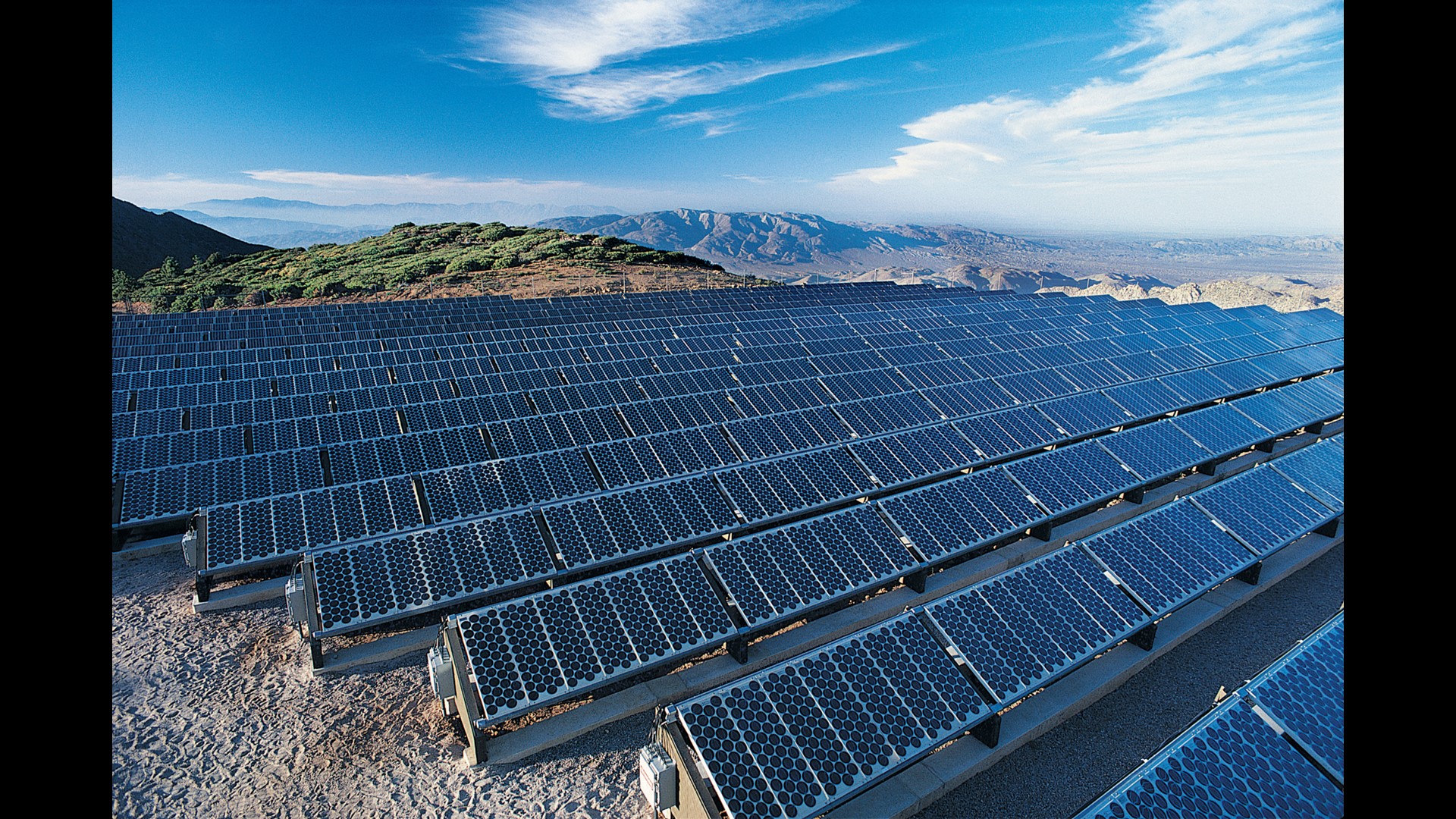 Microsoft makes largest corporate solar deal in U.S. history, buying ...