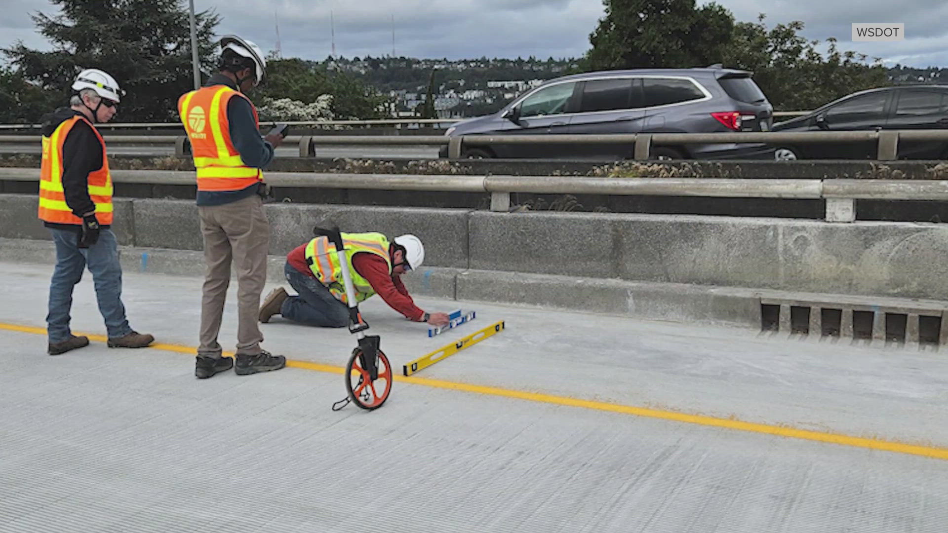 WSDOT reopens NB I-5 lanes early after weekend repairs | king5.com