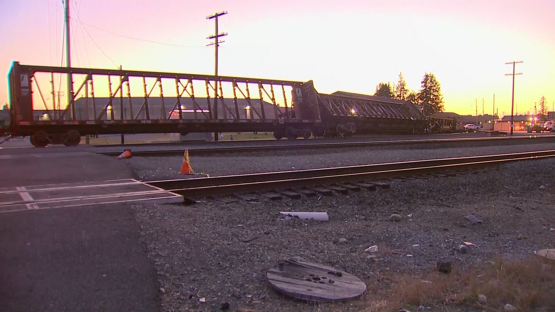 BNSF train derailed in Burlington | king5.com