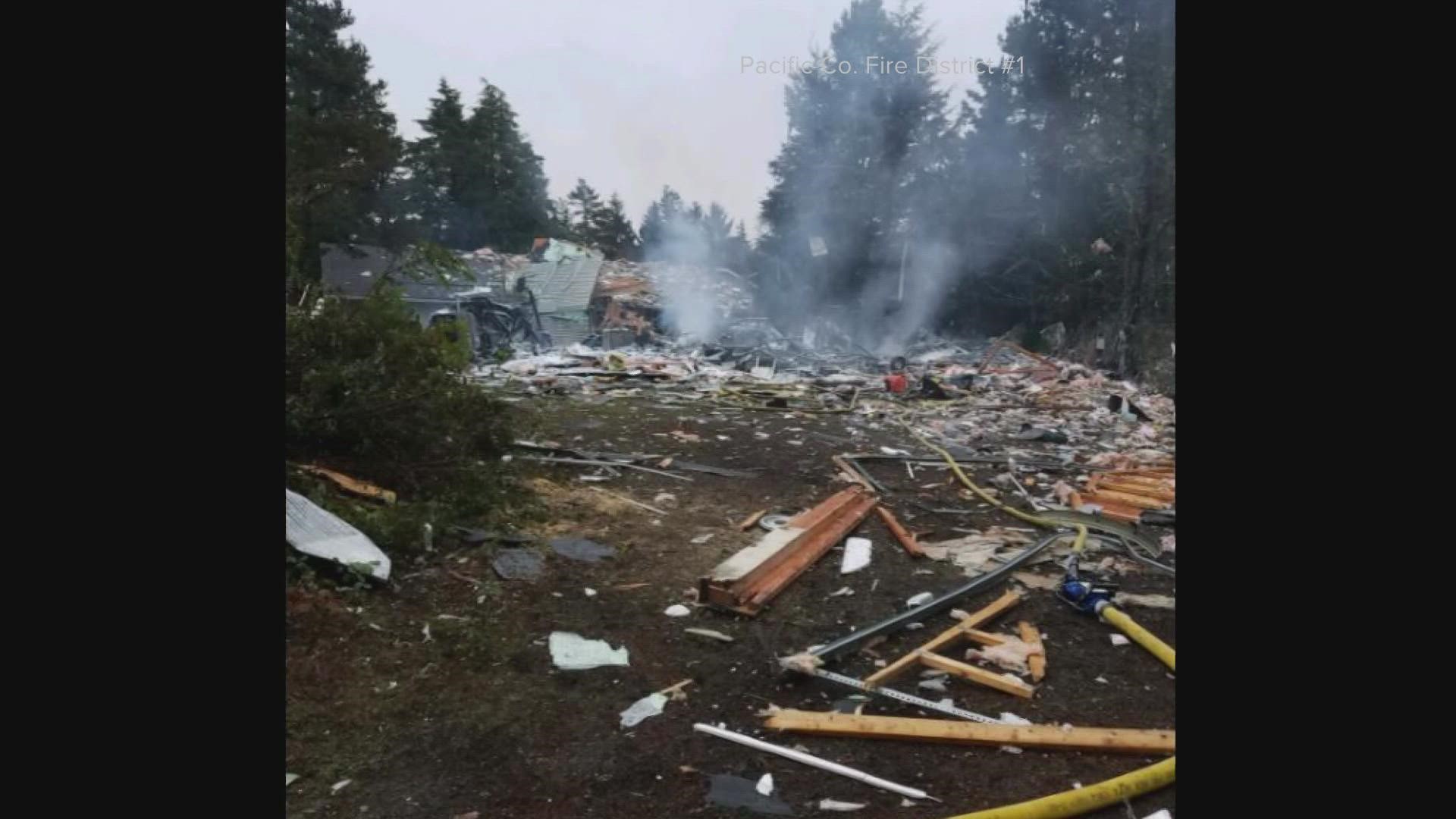 Explosion damages multiple homes in Pacific County | king5.com