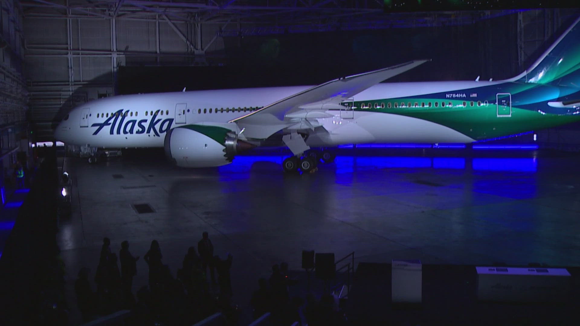 Alaska Airlines makes biggest aircraft purchase ever | king5.com