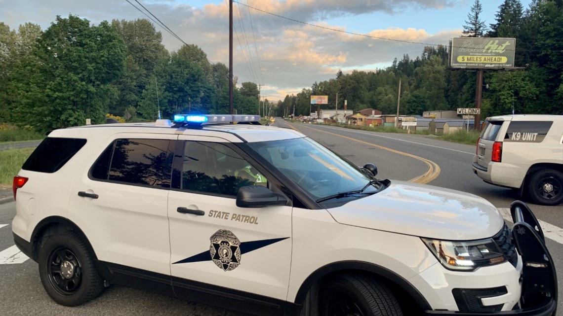 King County Sheriff deputies investigate deadly shooting outside Maple ...