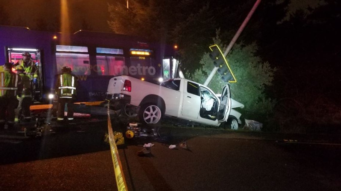 Driver suspected of DUI after hitting Metro bus in Burien | king5.com