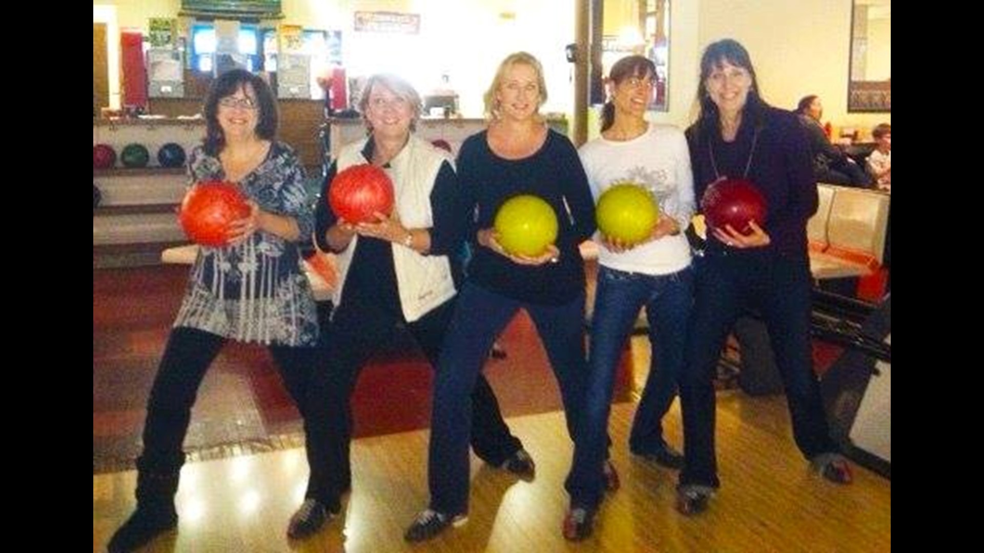This Seattle woman and her friends are striking a pose around the world ...