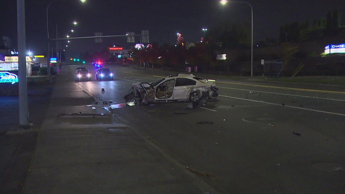 Serious injury rollover crash shuts down roadway in Federal Way | king5.com