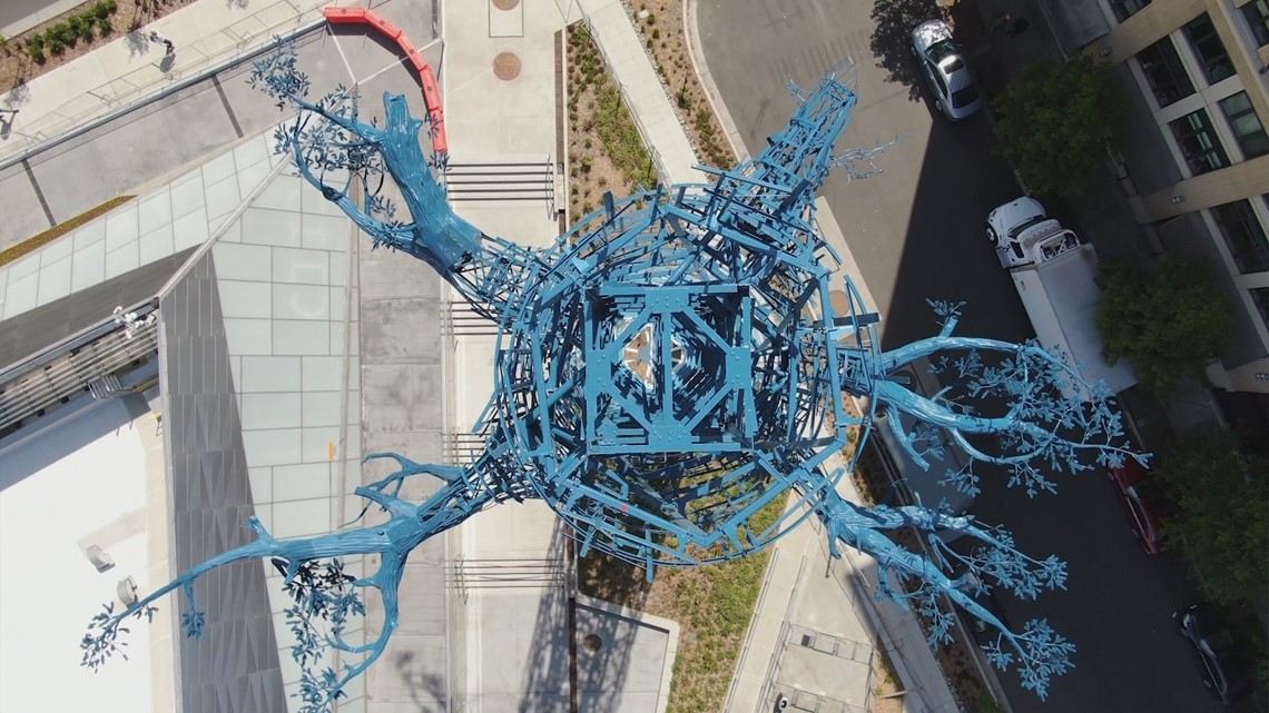 Seattle's tallest public art combines old and new | king5.com