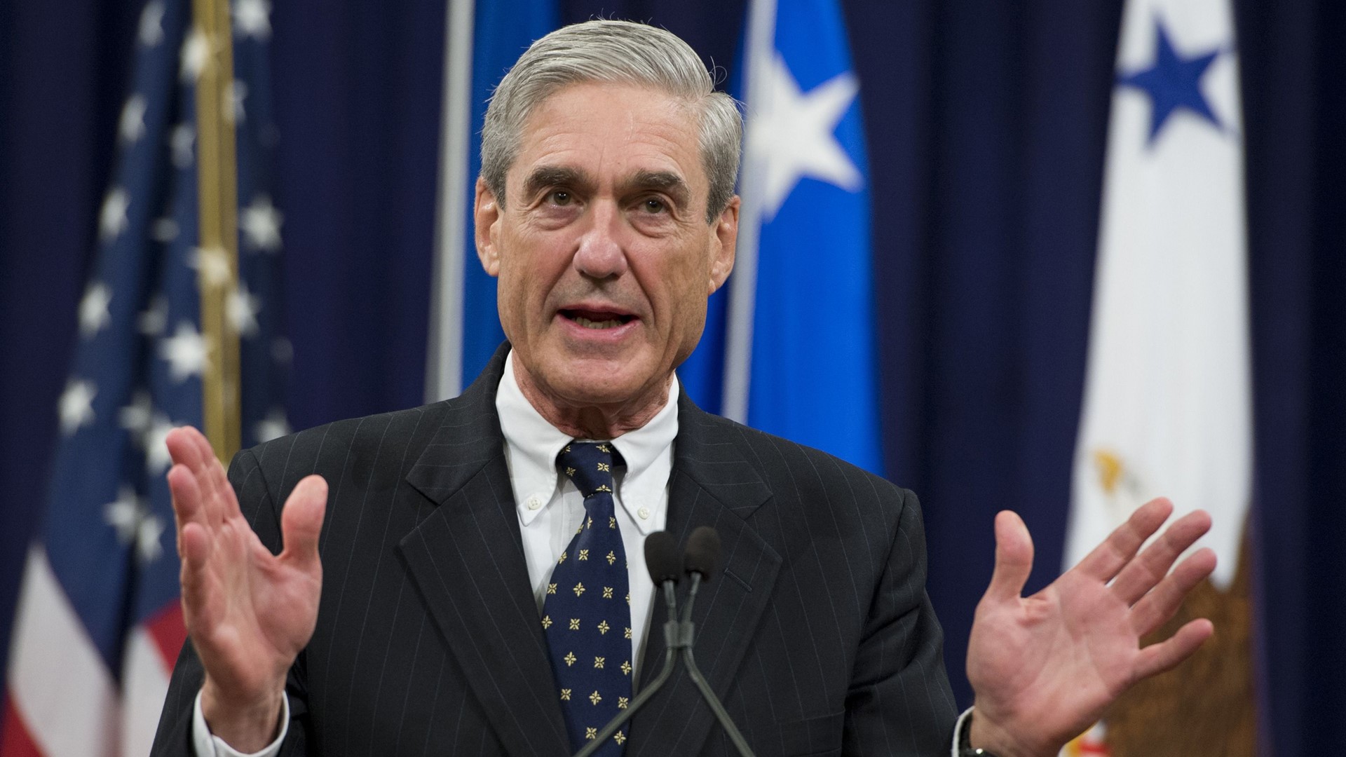 DOJ taps former FBI Director Robert Mueller as special counsel for ...