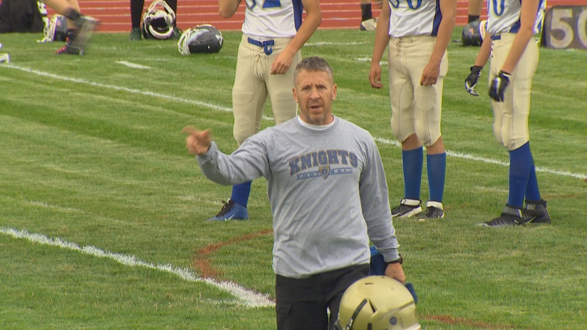 Praying football coach Joe Kennedy heads to court | king5.com