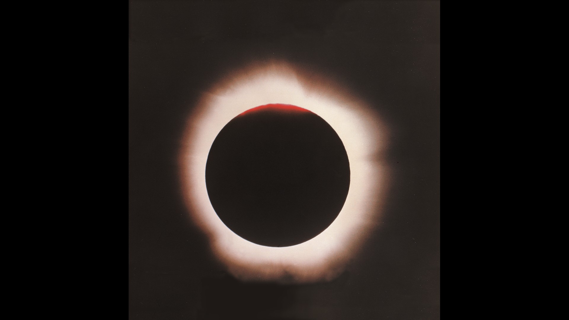 Safety tips and accessories to take the best solar eclipse photos ...