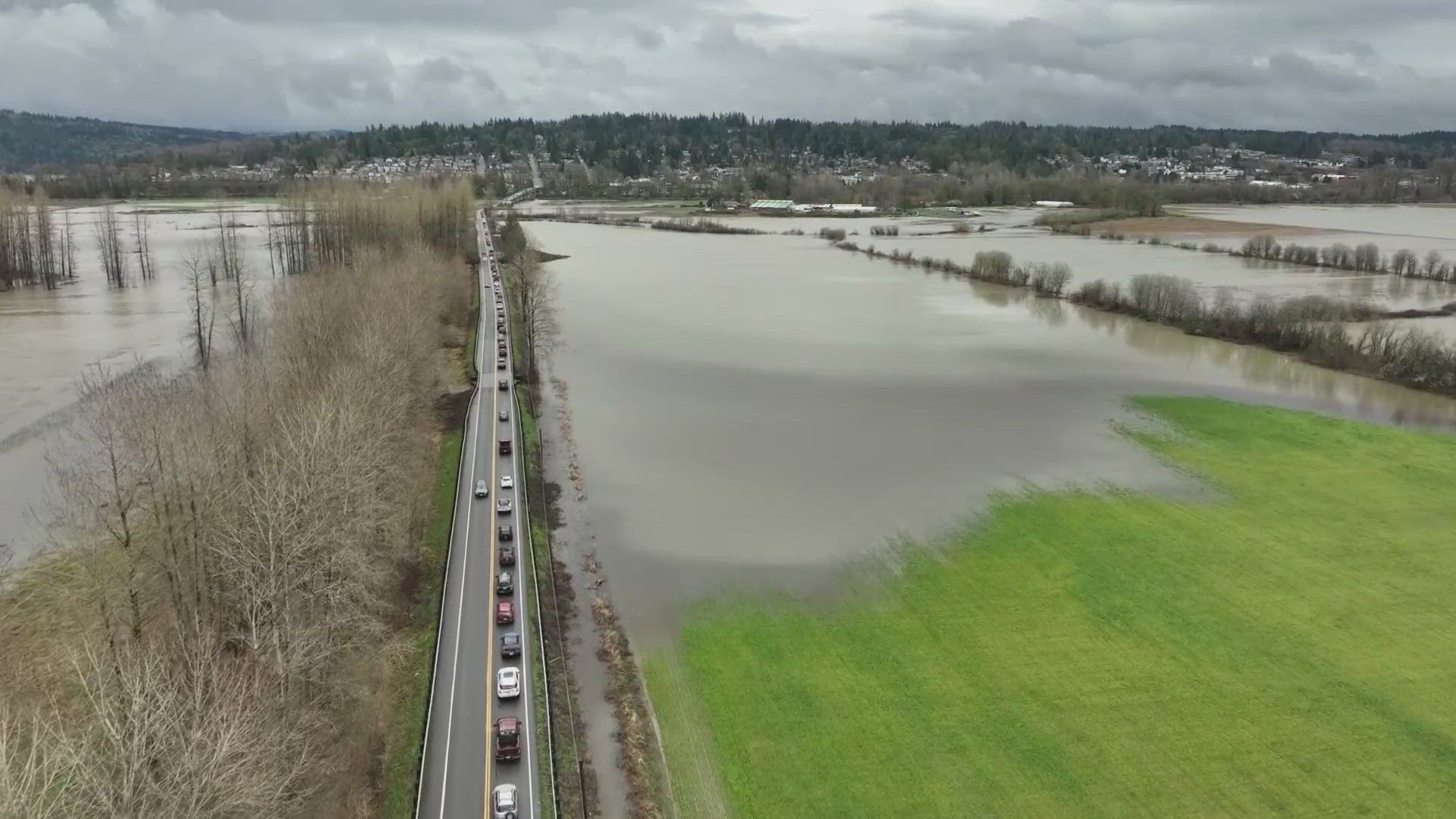 Levee failure on White River prompts 'Go Now' evacuations in Pacific ...