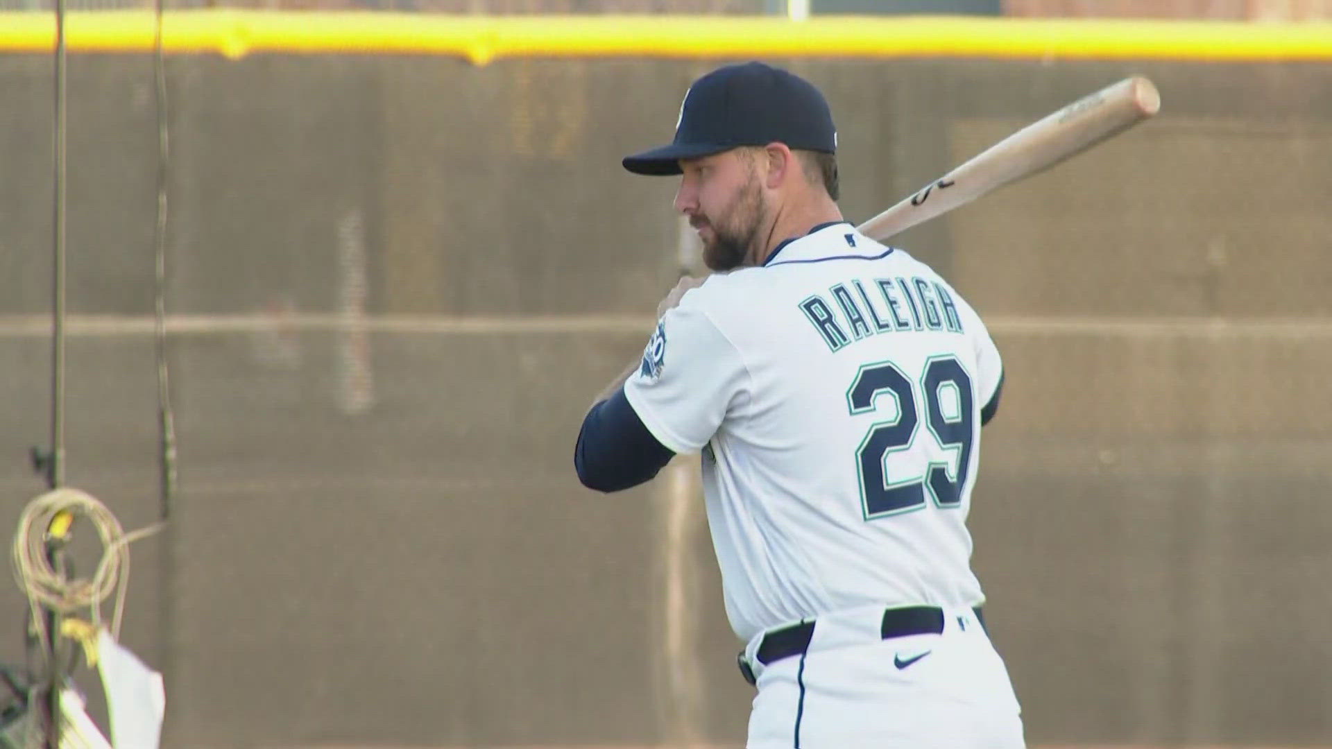 Mariners announce no-blackout viewing options, new uniforms for 2026 ...