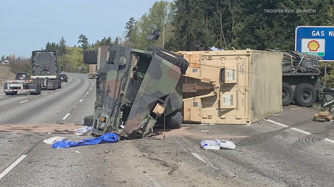 Crash involving military vehicles near Federal Way clears after 5 hours ...