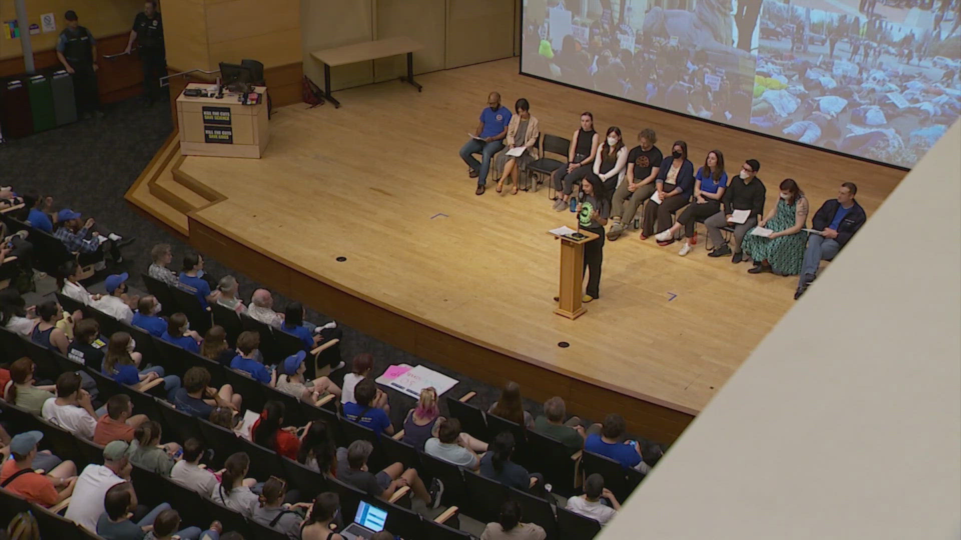 UW scientists, students rally against proposed federal research funding ...