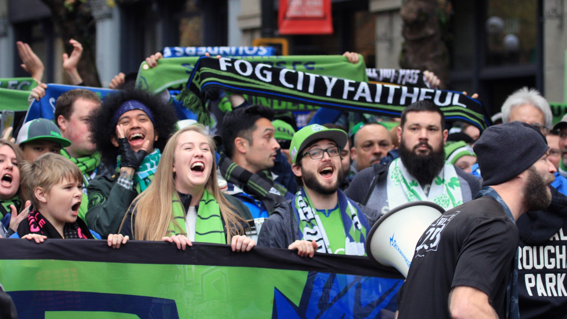 Seattle Sounders win MLS championship with 3-1 win over Toronto | king5.com