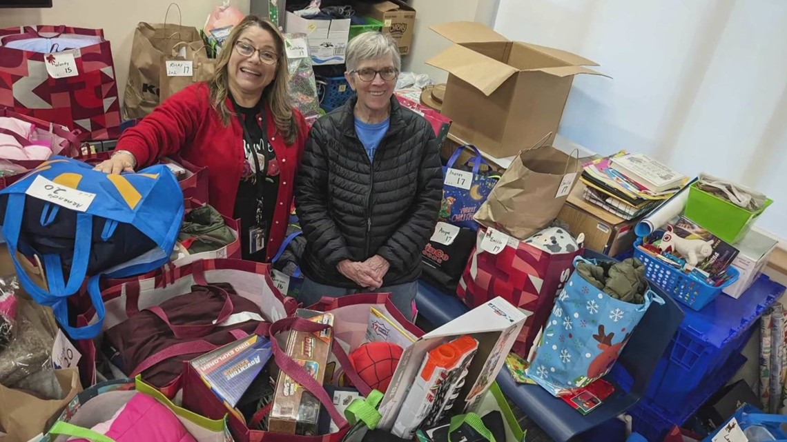 Federal Way couple organize gift drive for children experiencing ...