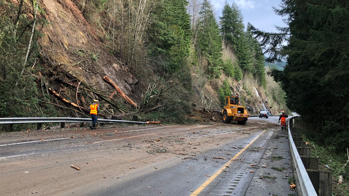 NB I-5 reopens hours after landslide blocks highway near Bellingham ...