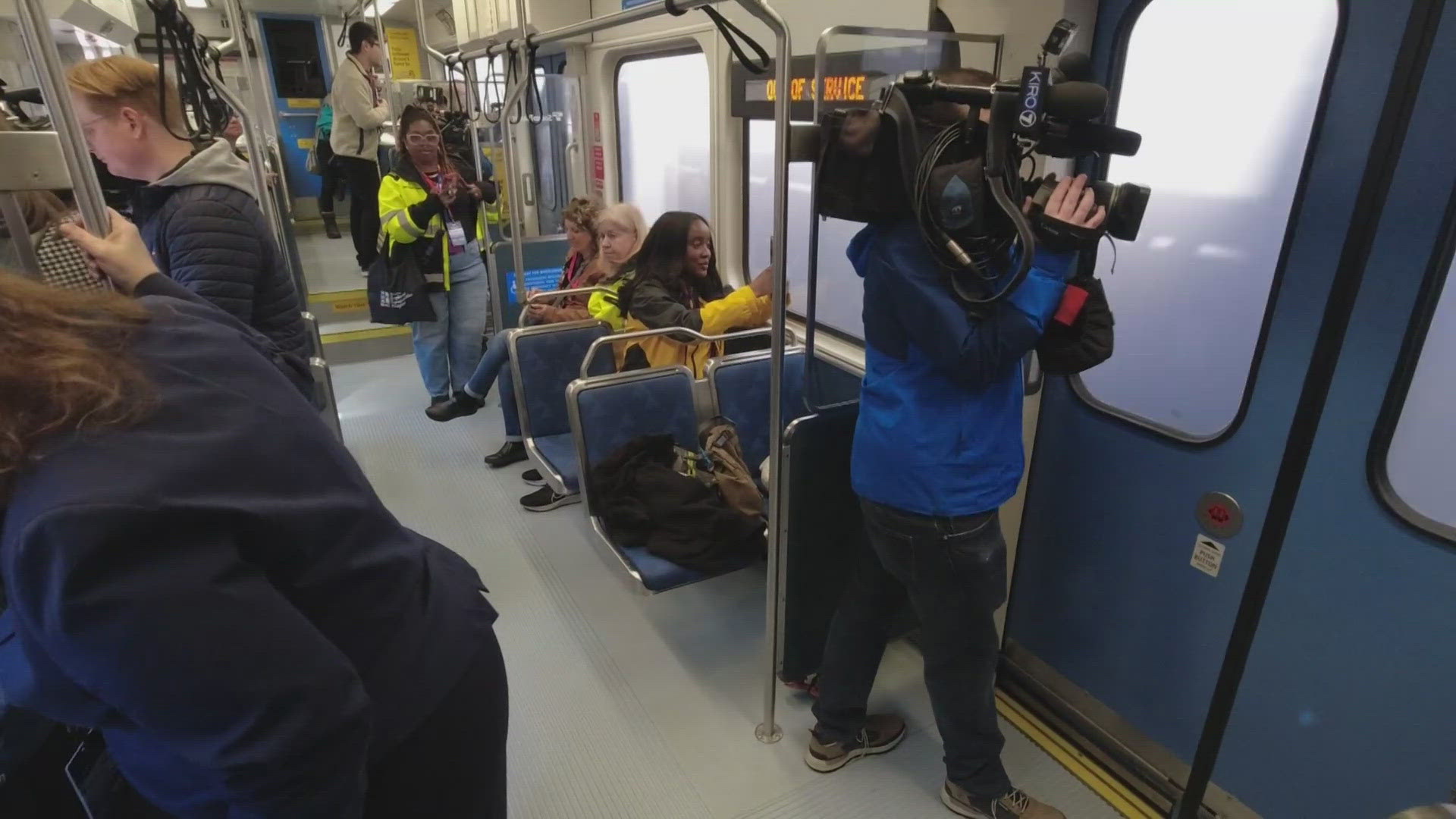 Light rail 2 Line officially connects east and west sides of Lake ...