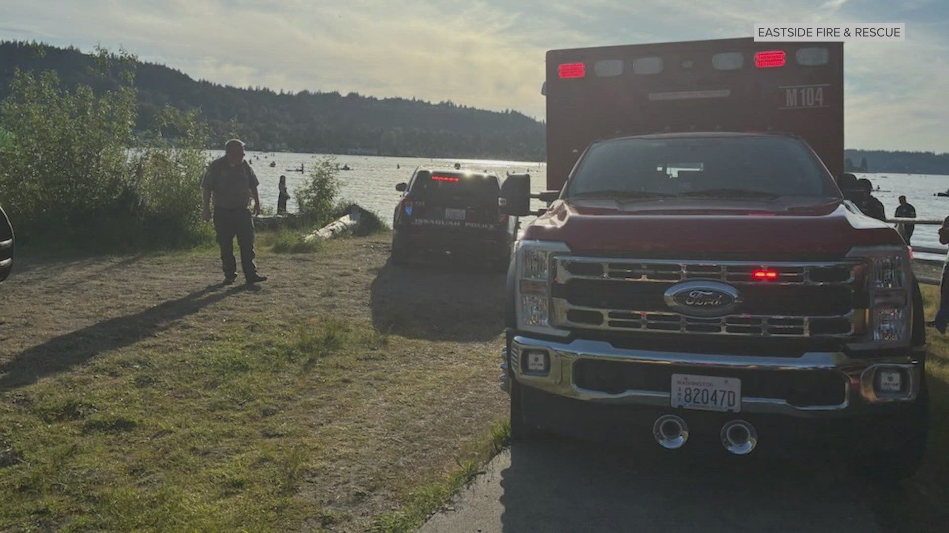 Witnesses pull man from Lake Sammamish, perform CPR | king5.com