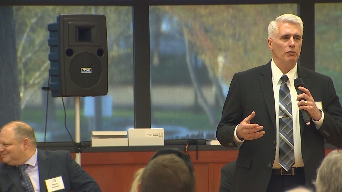 How Burien police chief candidates plan to tackle violence | king5.com