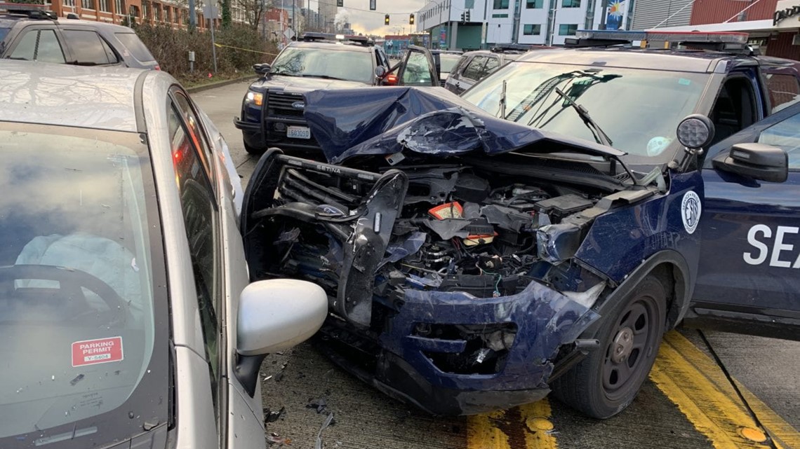 Photos: Police chase ends in crash by Seattle Waterfront | king5.com