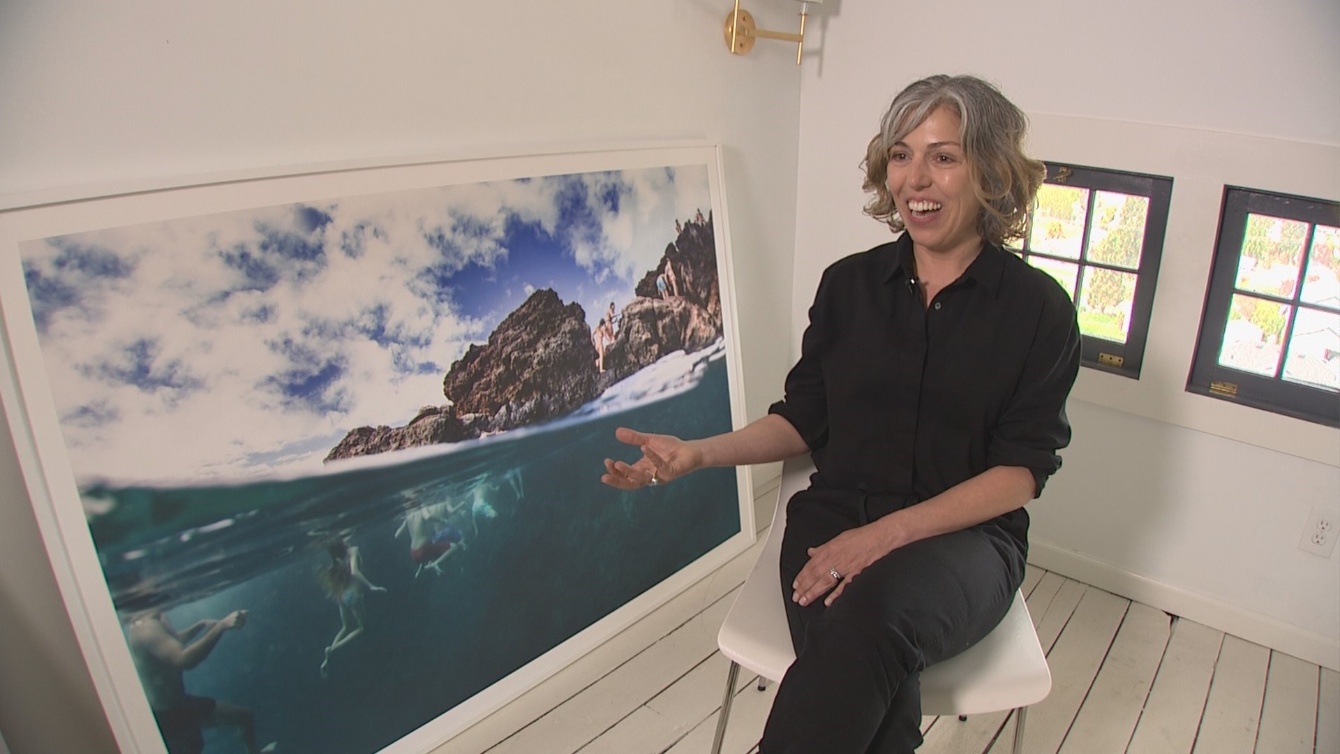 West Seattle artist sees water in a whole new light | king5.com