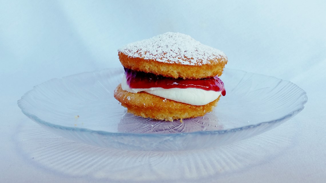 British treats from Puyallup-based British bakery | king5.com