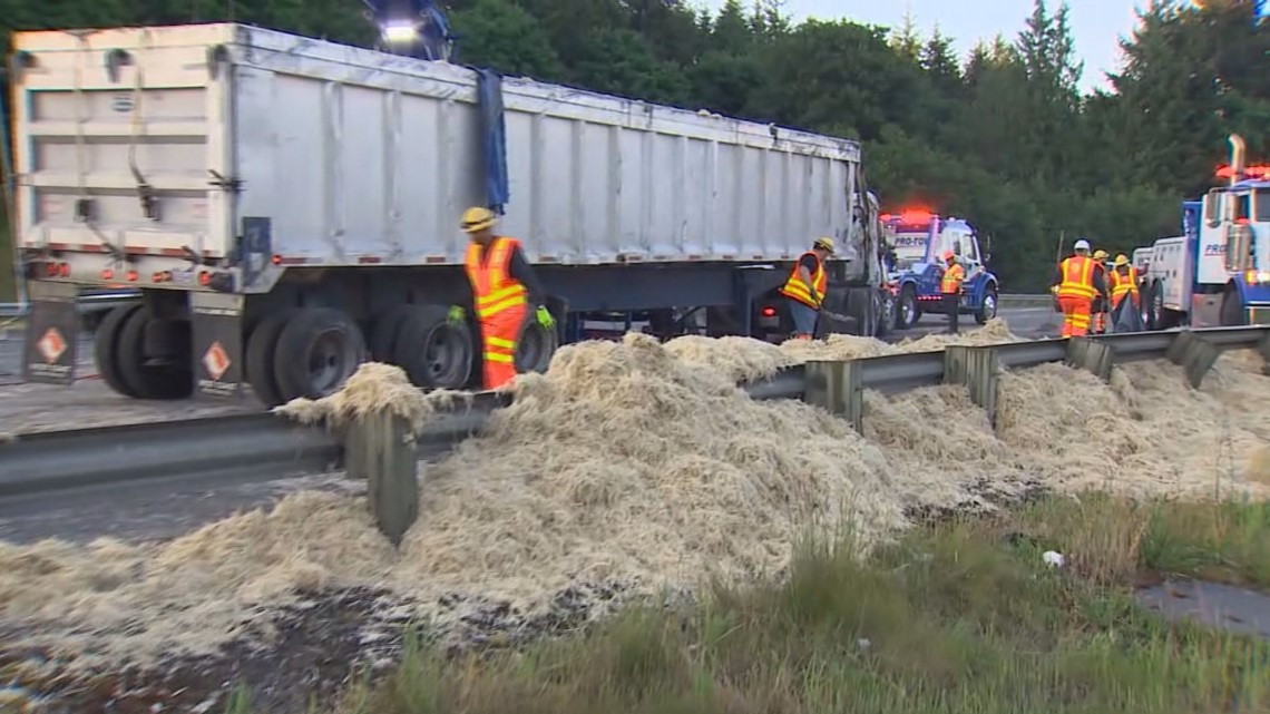 Chicken feathers clog I-5 when truck driver falls asleep in Federal Way ...