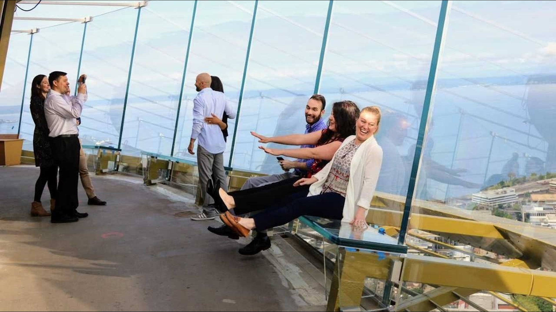 Space Needle unveils 'Skyriser' glass benches | king5.com