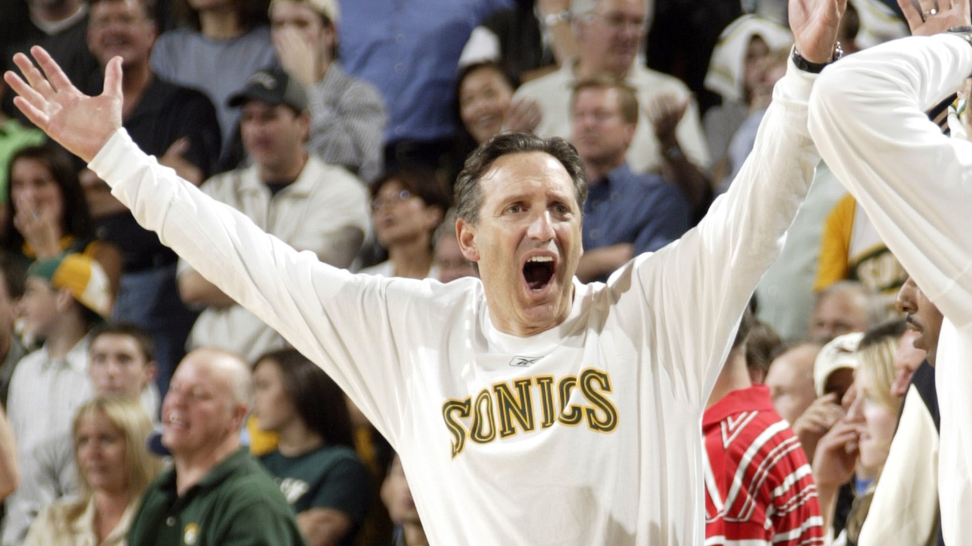 Schultz for president? Sonics fans, Seattle sports media blast idea ...