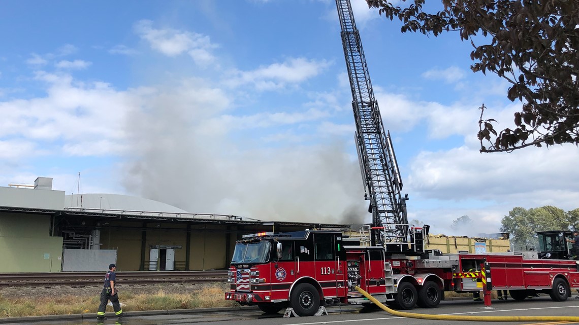 Puyallup cold storage fire still smoldering as crews extinguish hot ...