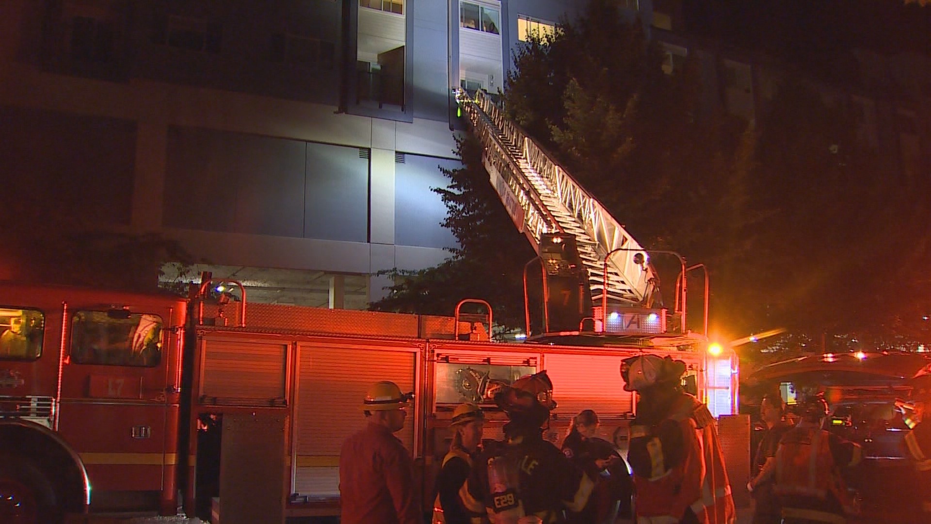 Man arrested for arson at his West Seattle apartment | king5.com