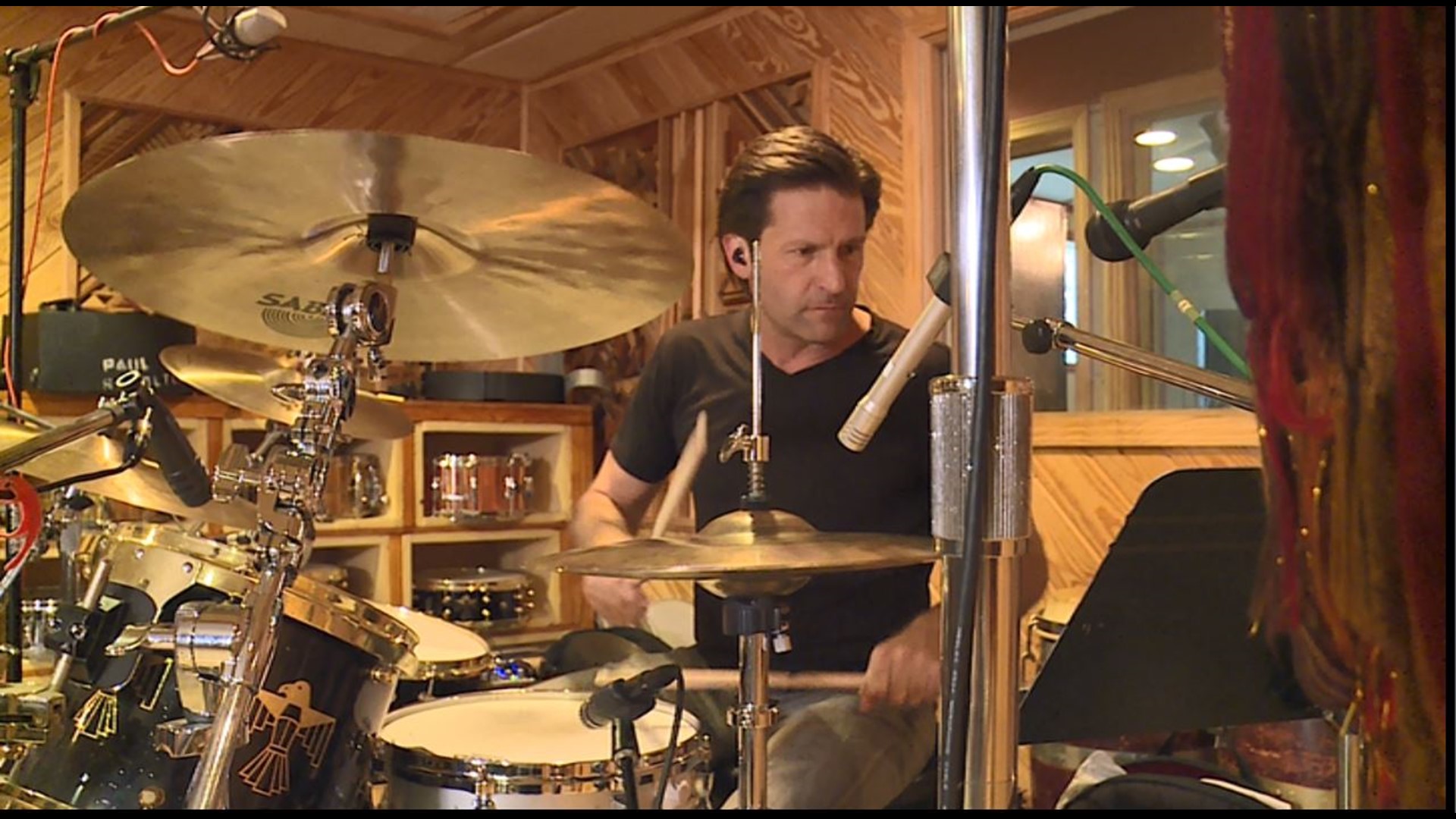 Saint goes country in Nashville | king5.com