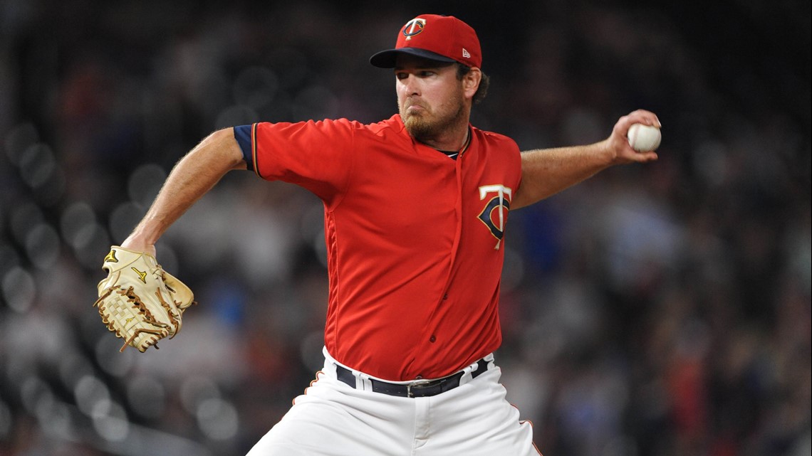 Mariners get lefty reliever Zach Duke from Twins | king5.com