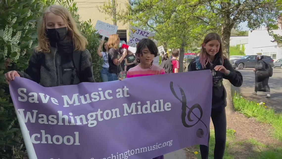 Washington Middle School students rally to save jazz program | king5.com