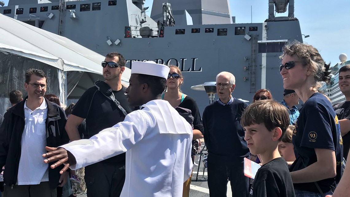 Navy ships sail into Seattle's fleet week | king5.com