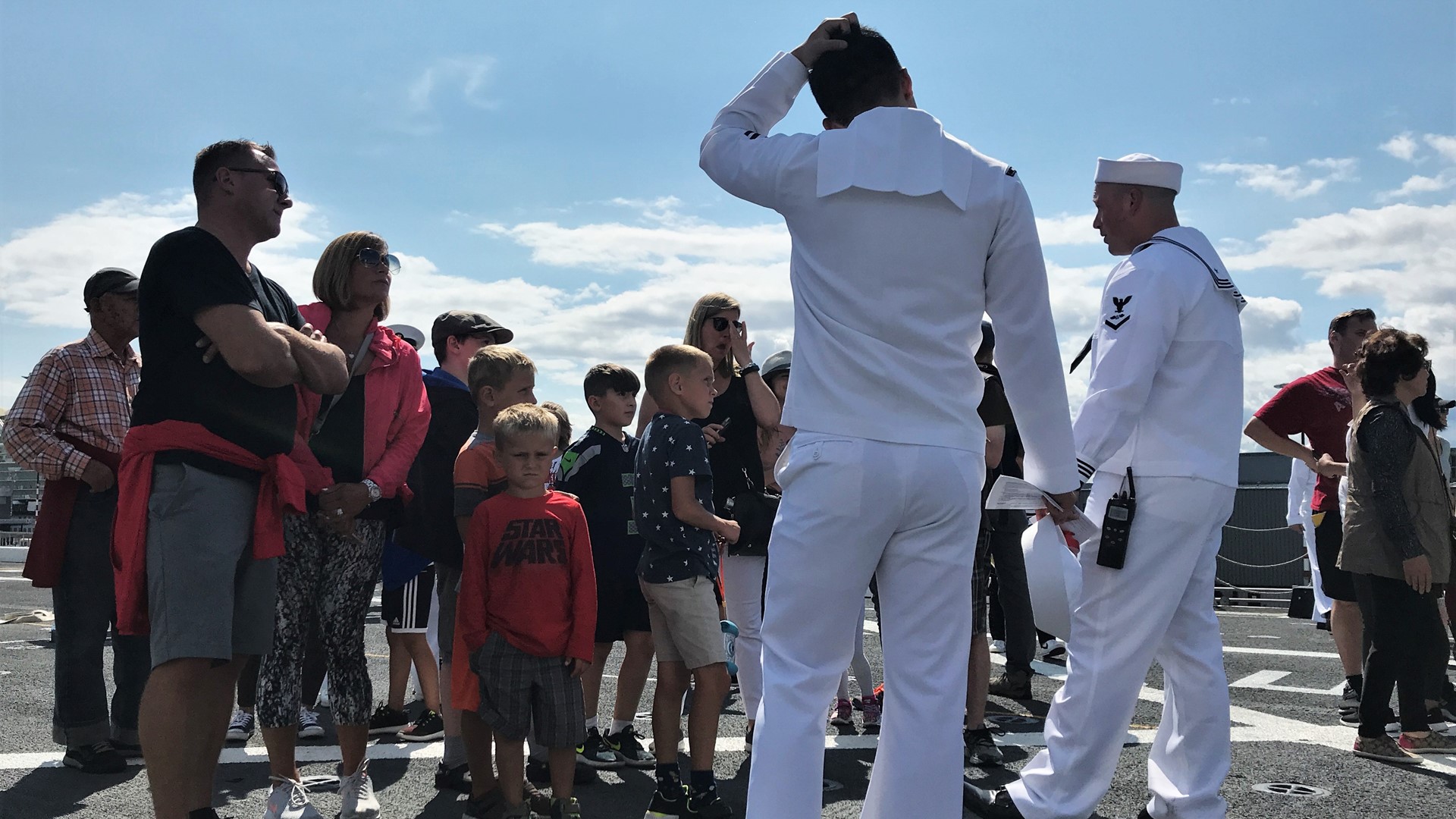 Navy ships sail into Seattle's fleet week | king5.com