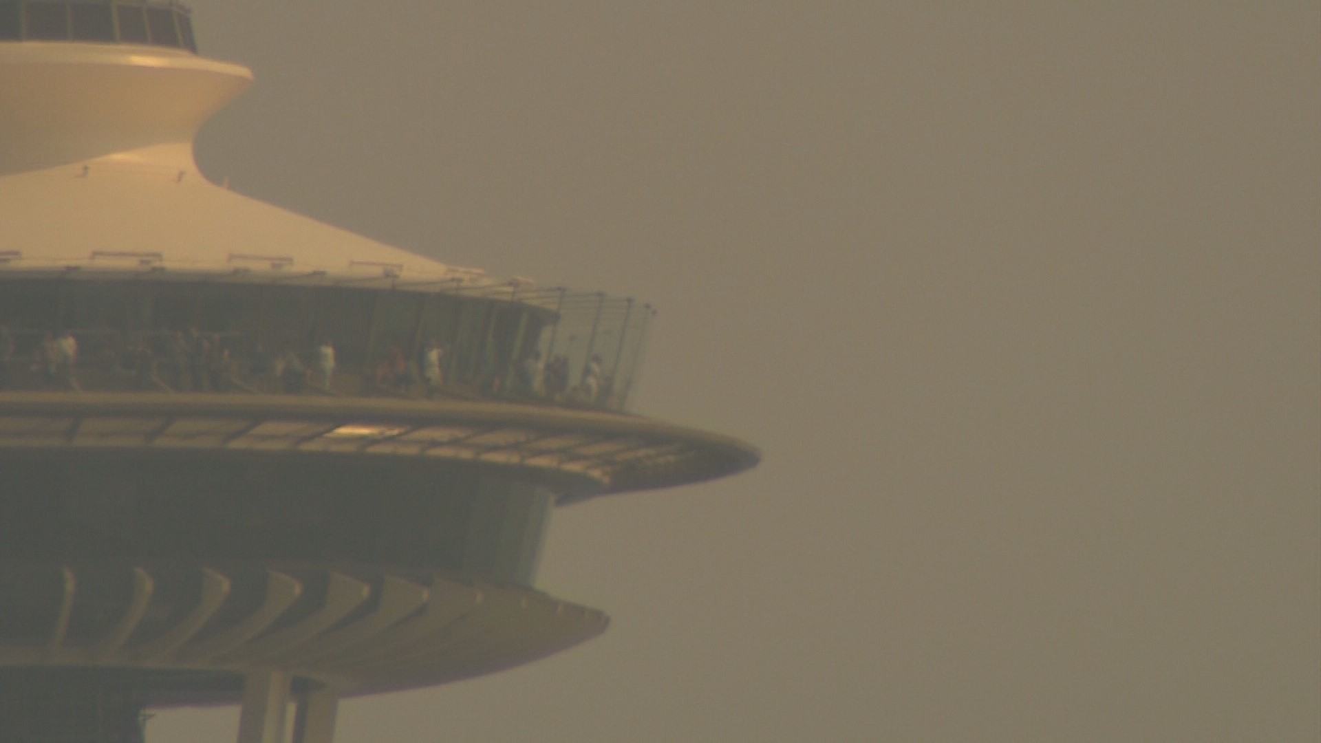 Seattle tourists greeted with hazy hello | king5.com