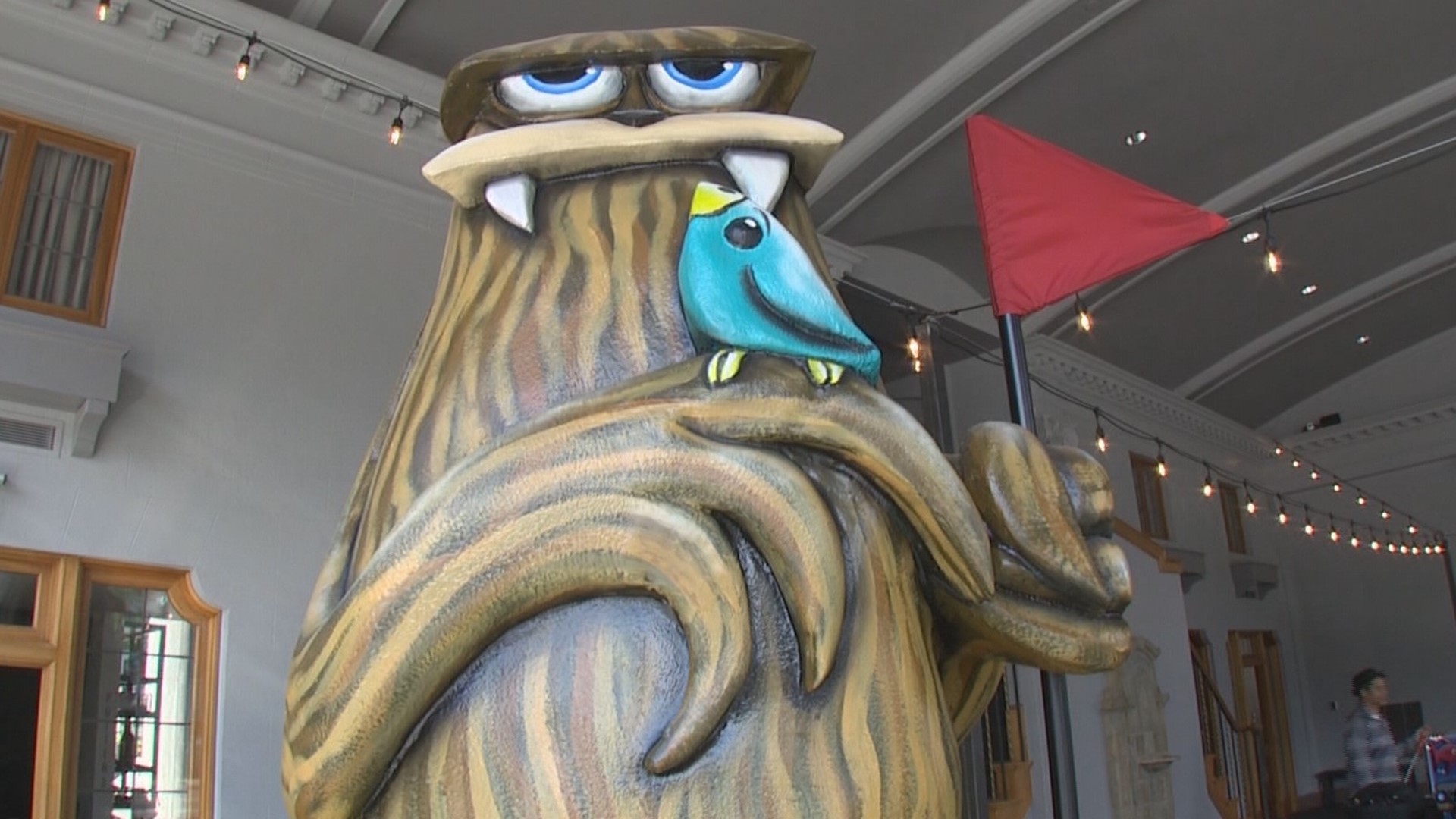 Mini golf, beer and art at Flatstick Pub in South Lake Union | king5.com