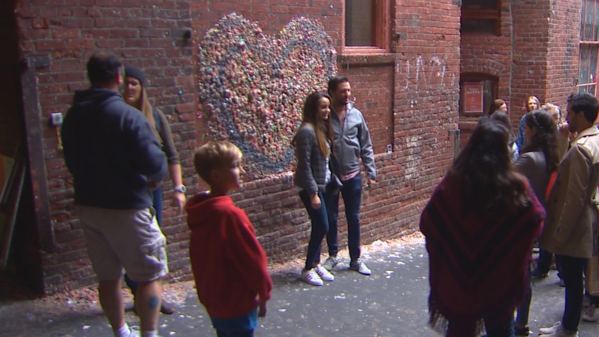 Seattle’s famous gum wall cleaned again | king5.com