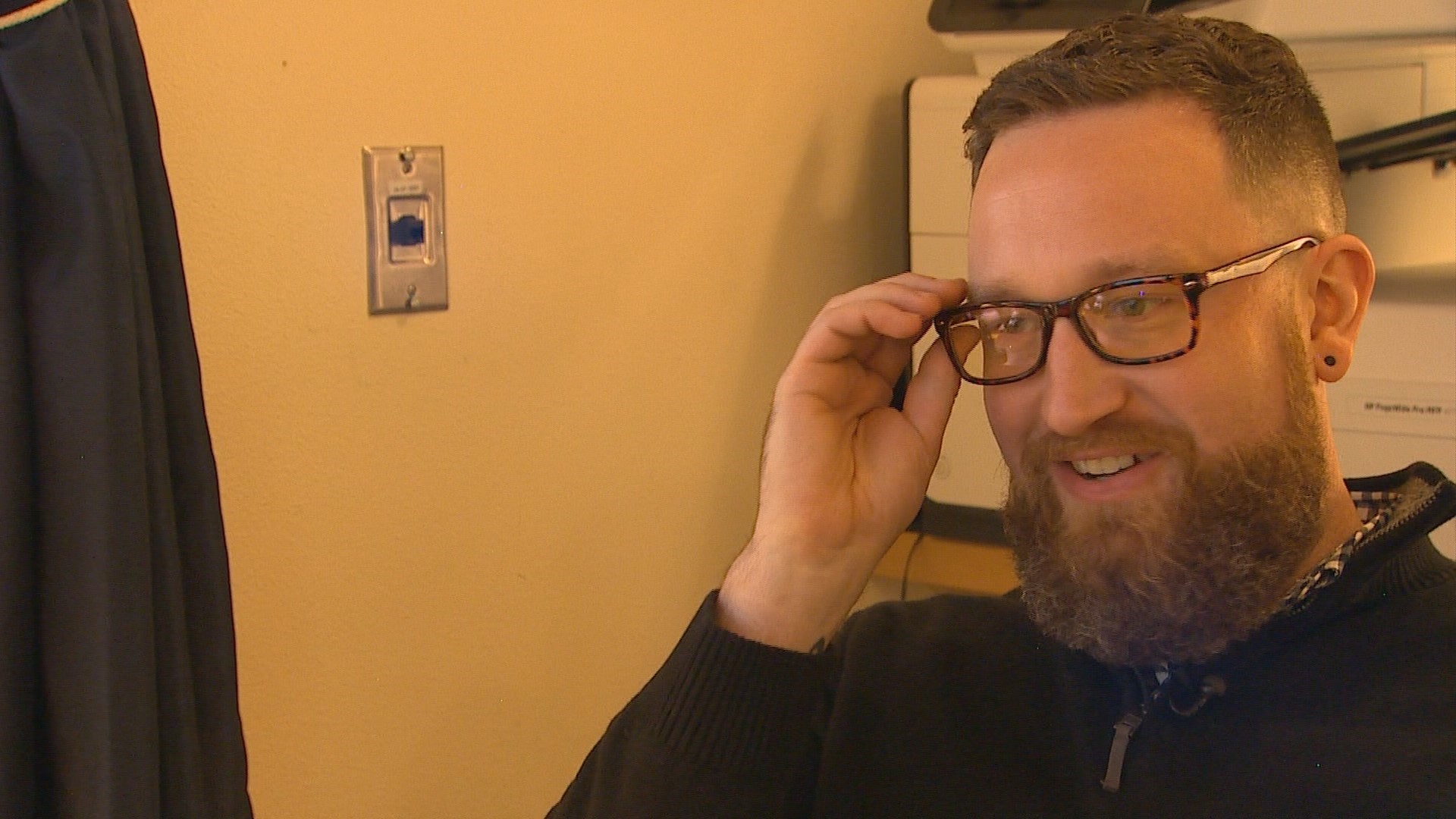 Washington's Teacher of the Year goes beyond classroom lecture | king5.com