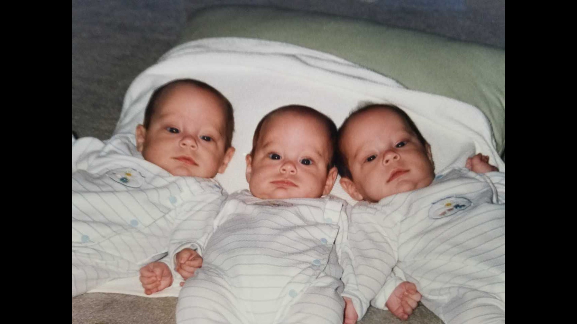 The Virzi Triplets perform their stand-up comedy act | king5.com