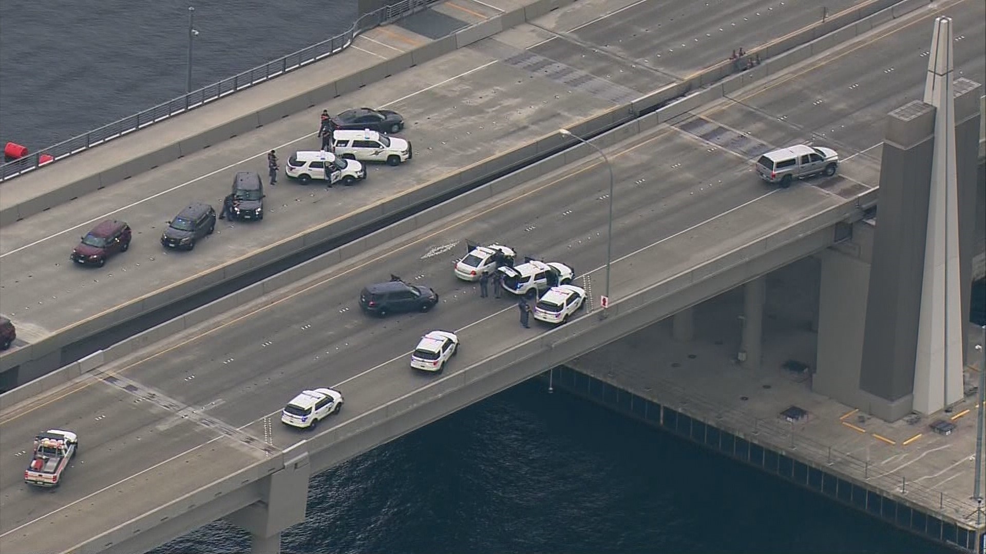 520 floating bridge reopens after police activity | king5.com