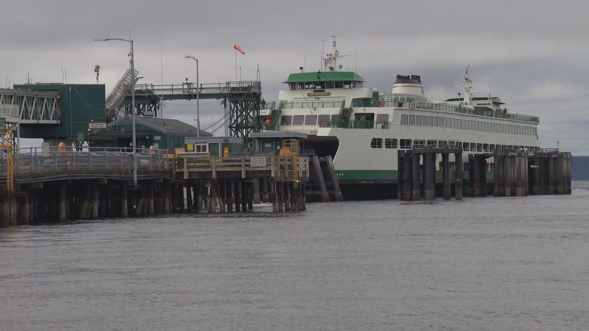 Washington State Ferries' fleet issues disrupt service on key routes ...