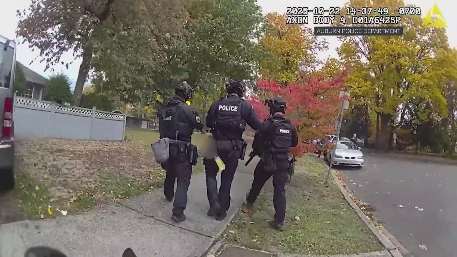SWAT team uses flashbang in Auburn arrest | king5.com