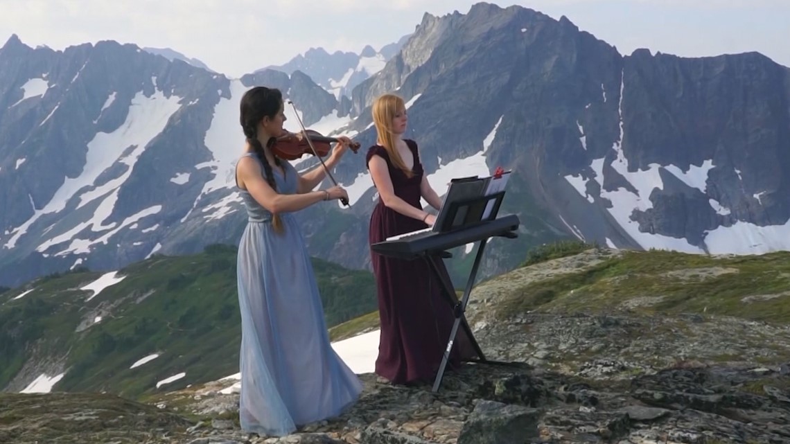 Musical Mountaineers take sunrise hikes to a new level | king5.com