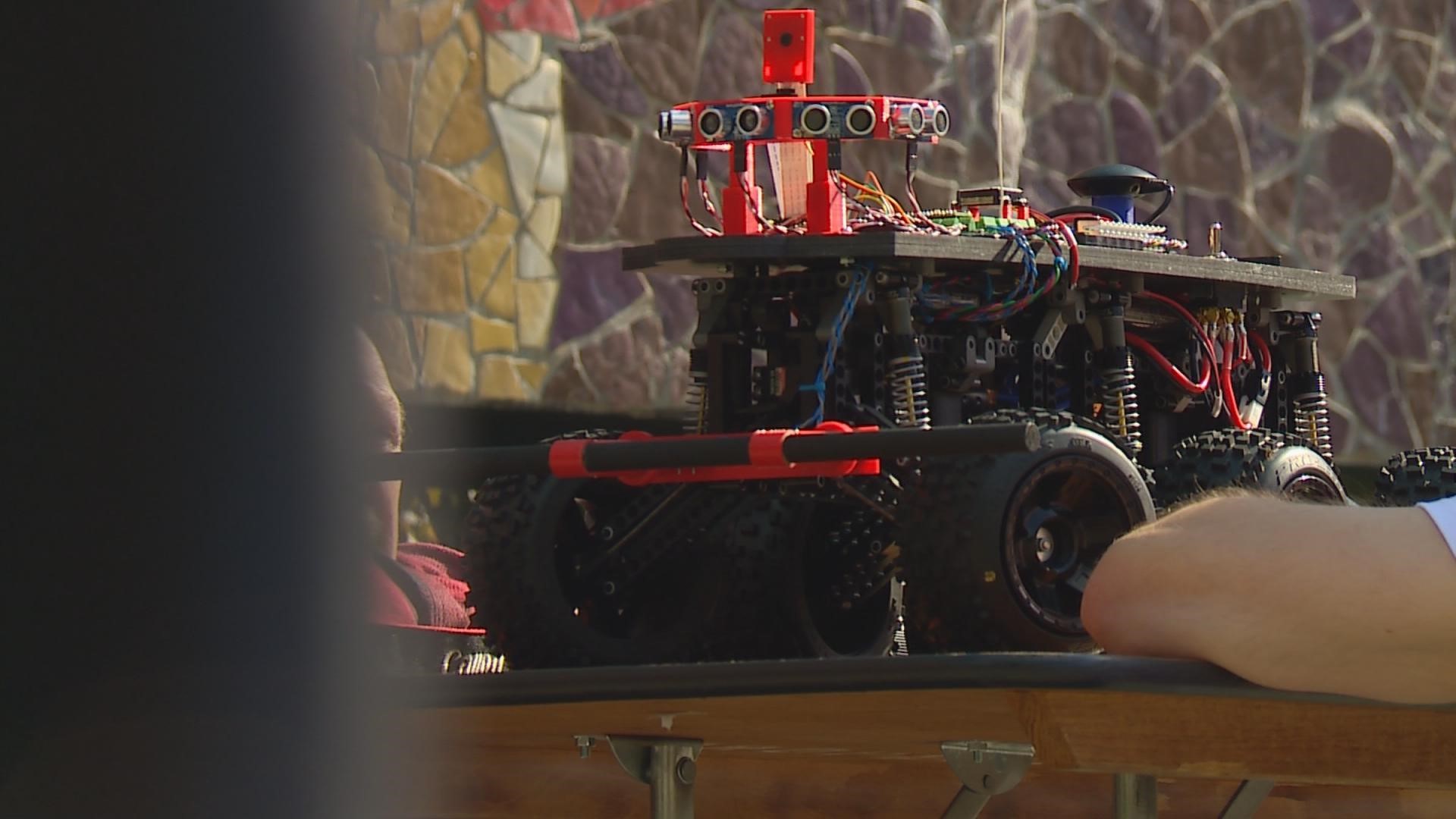 Seattle 'robothon' organizers hope to inspire next generation of ...