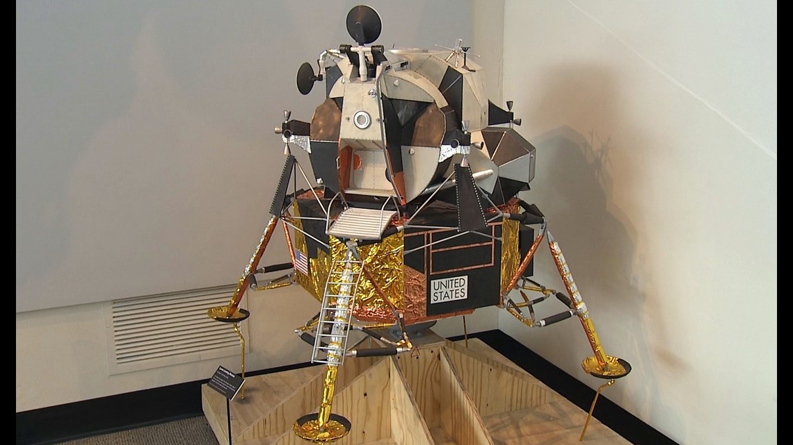 Go Behind the Scenes of First Man at The Museum of Flight | king5.com