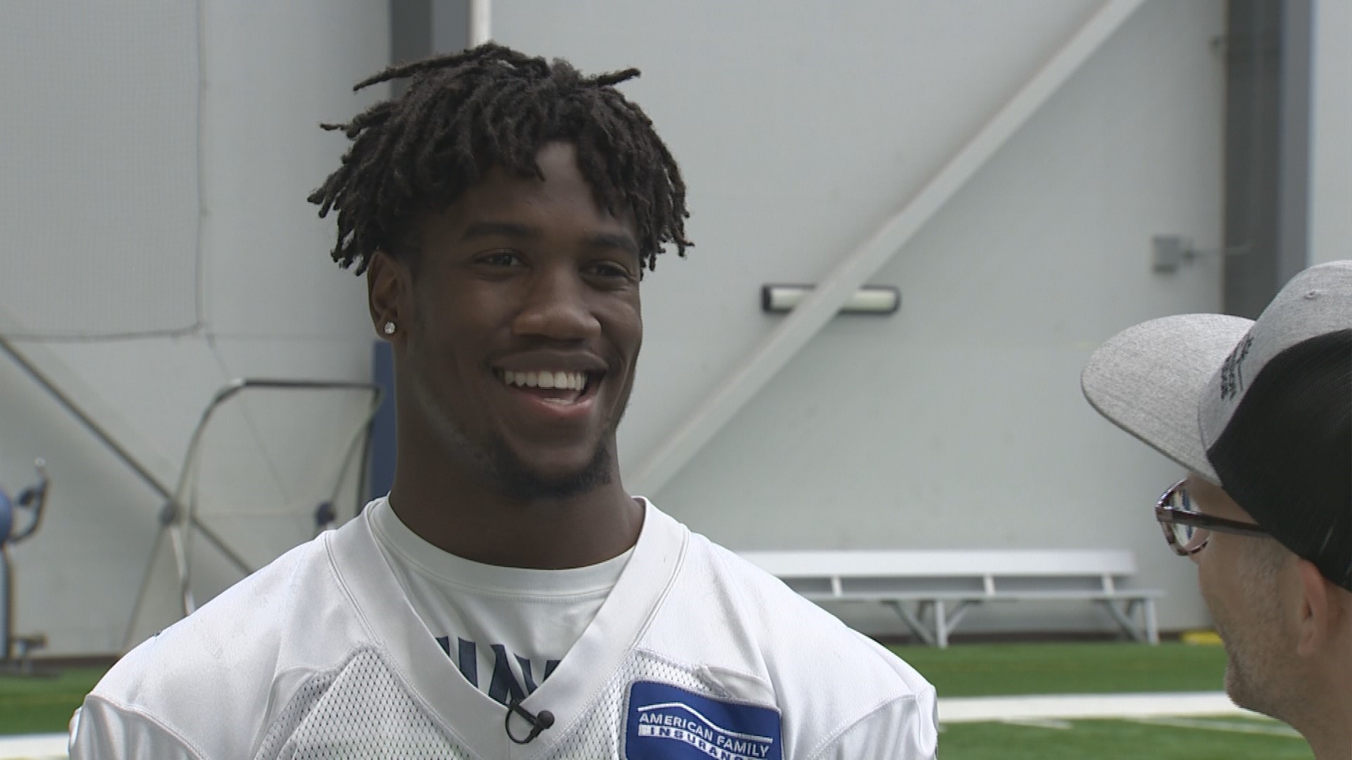 Seahawk Jacob Martin is NOT afraid of tarantulas | king5.com