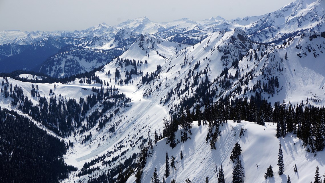Chinook, Cayuse passes to close for the winter Tuesday | king5.com