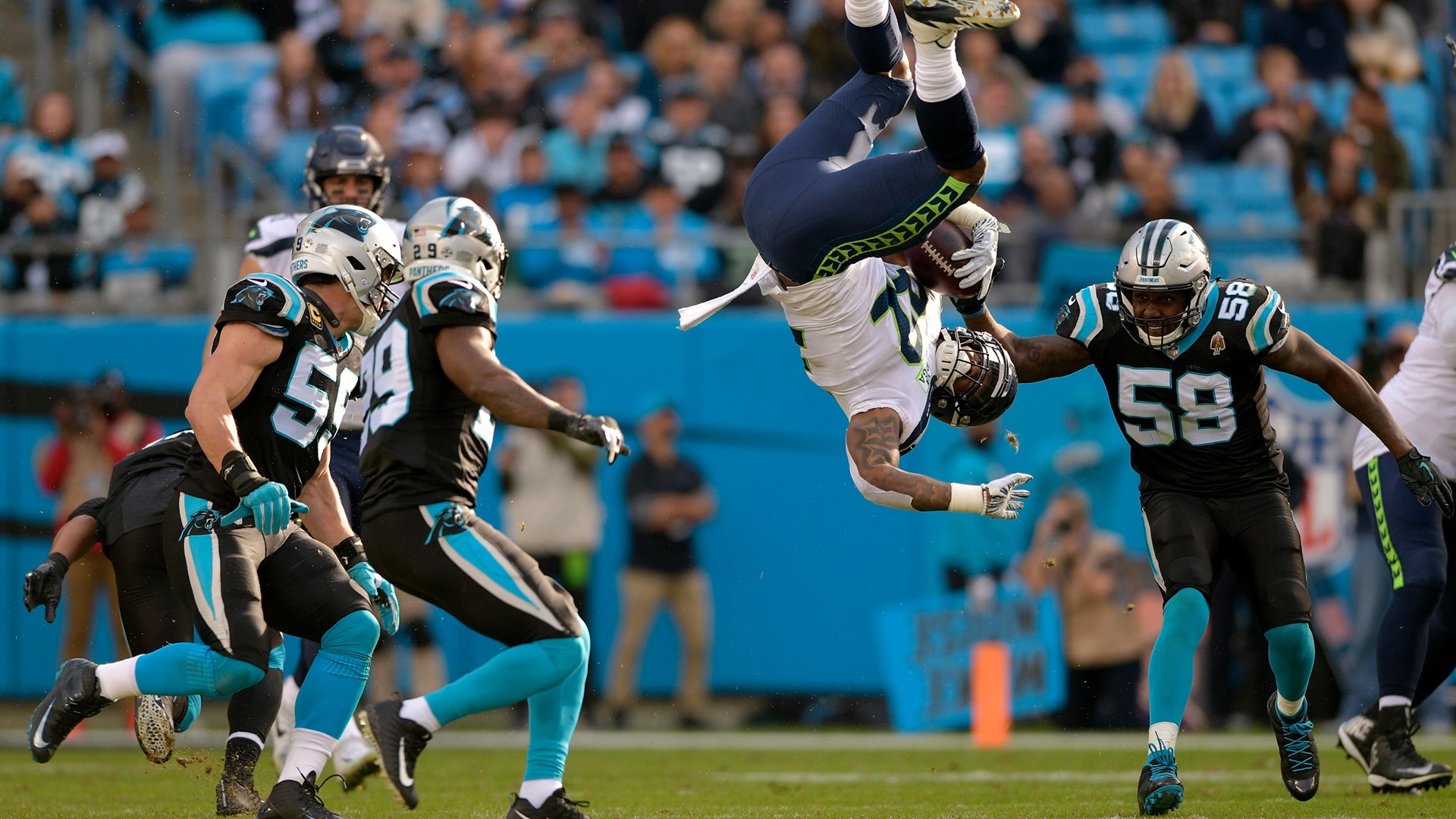 Chris Carson flips his way into Seahawks lore | king5.com